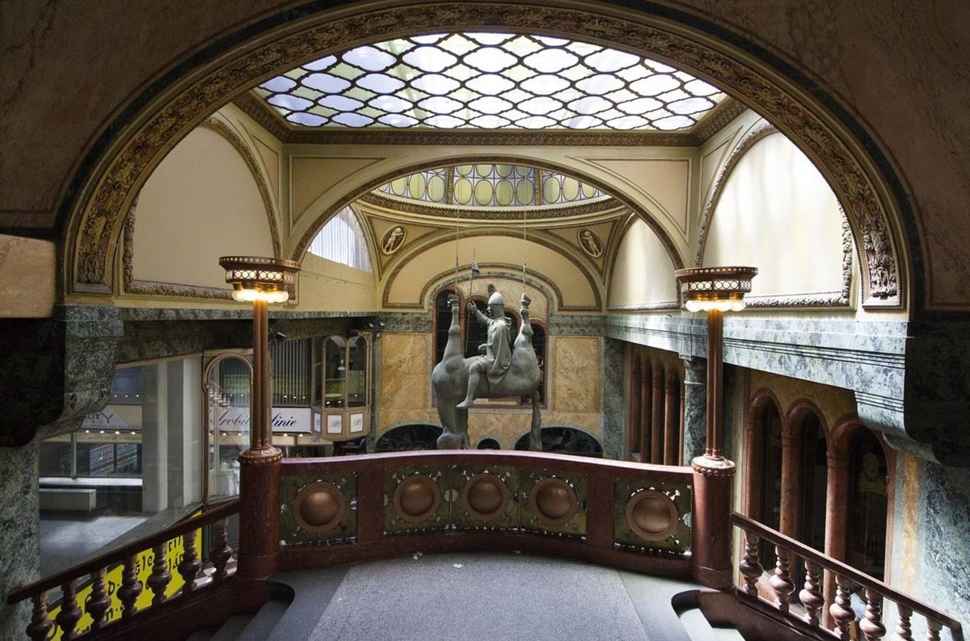 Kudy z nudy - Palác Lucerna - secesní srdce Prahy