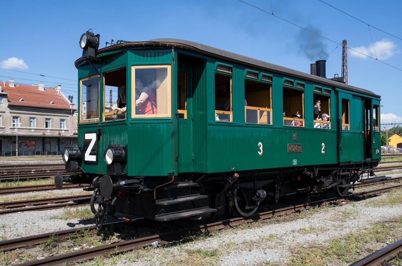 Kudy z nudy - Parní motorový vůz Komarek – jediný vůz tohoto typu ...