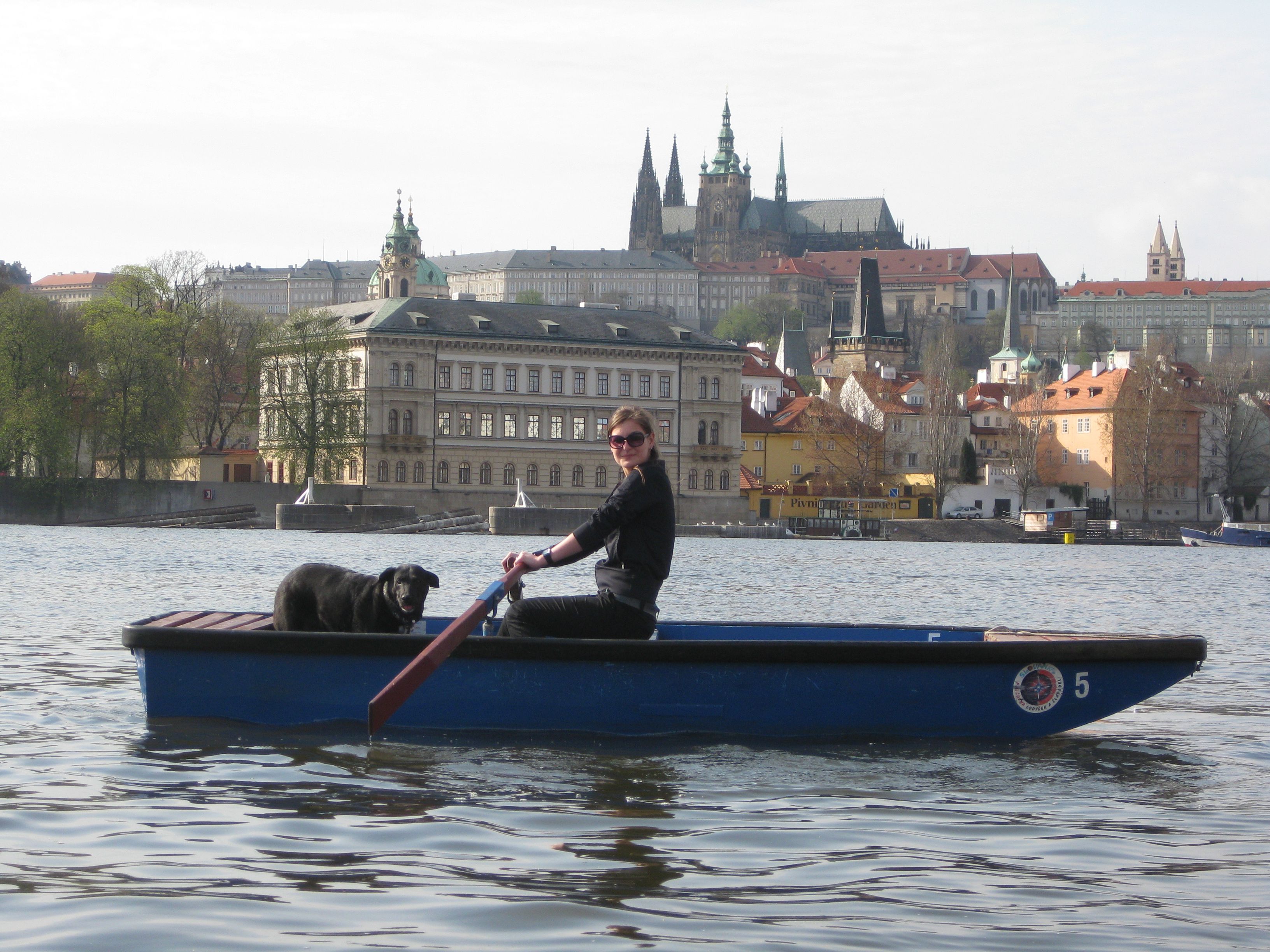 Kudy z nudy - Půjčovna lodiček a šlapadel Slovanka na Slovanském ostrově