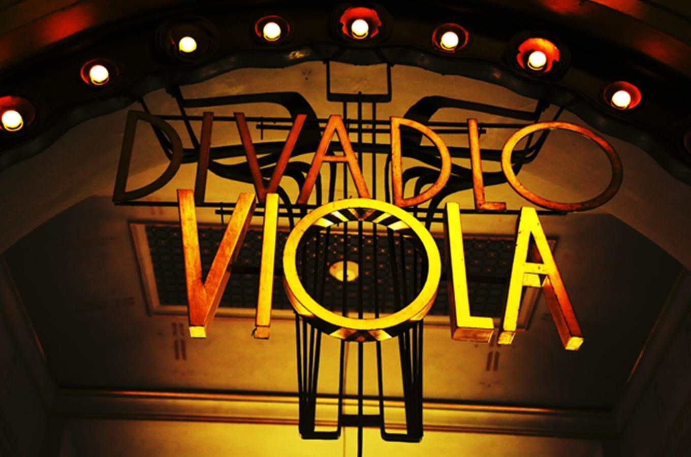 Kudy z nudy - Divadlo Viola