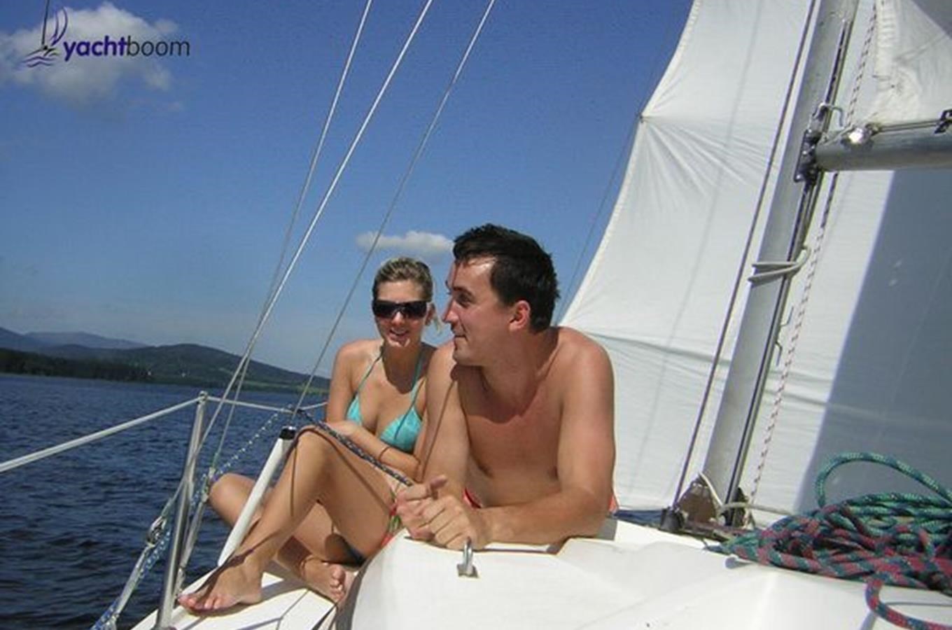 Kudy z nudy - Jachting na Lipně - pronájem kajutových plachetnic na lipenském jezeře