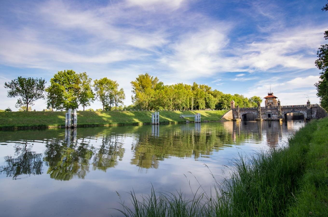 Kudy z nudy - Zdymadlo Hořín na Vltavě - kanál Mělnik