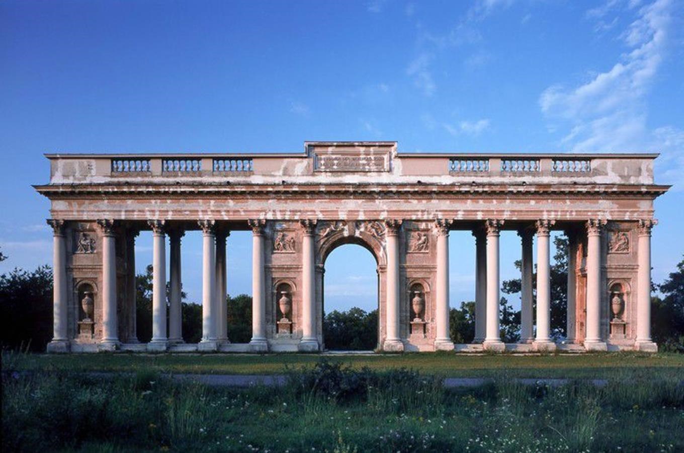 Kudy z nudy - Kolonáda Reistna u Valtic