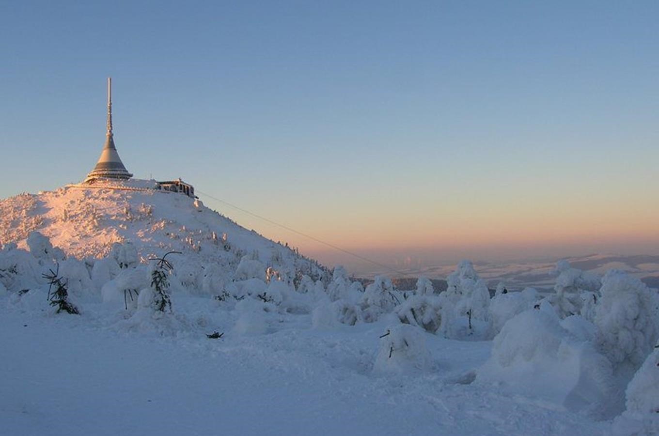Kudy z nudy - Novoroční výstup na Ještěd