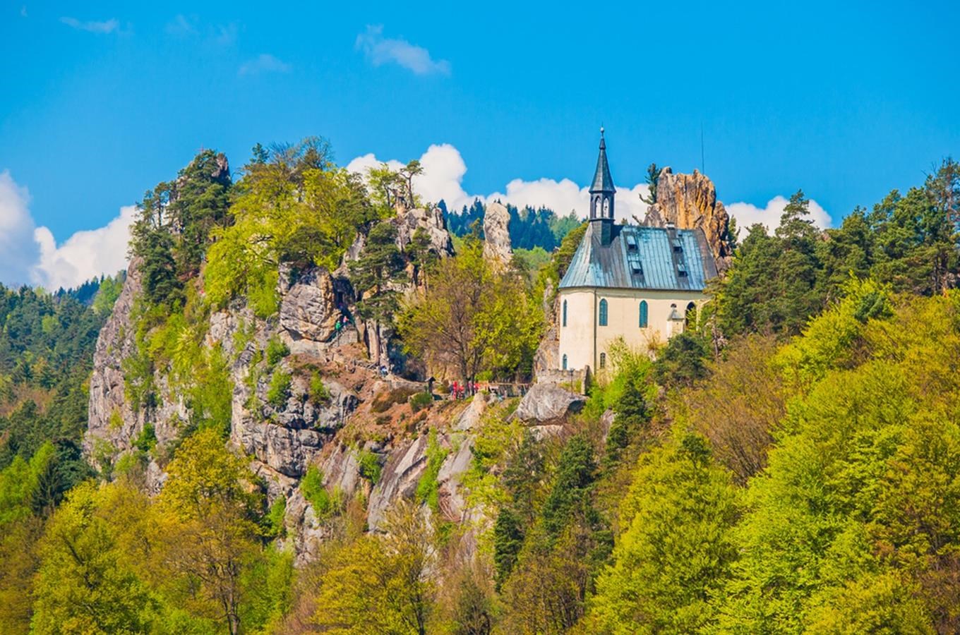 Kudy z nudy - Skalní hrad Vranov - Pantheon: největší skalní hrad v ...