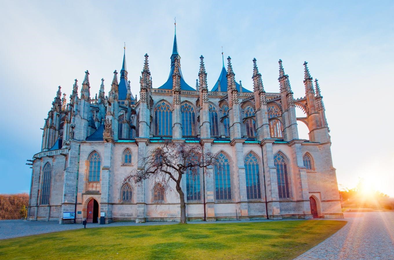 Kudy z nudy - Chrám sv. Barbory Kutná Hora - gotická památka UNESCO