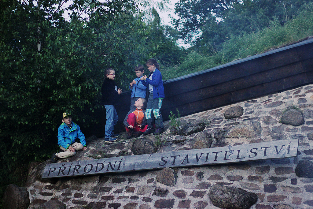 Kudy z nudy - Klub Opido v Kamenici - netradiční prostor v přírodním domě