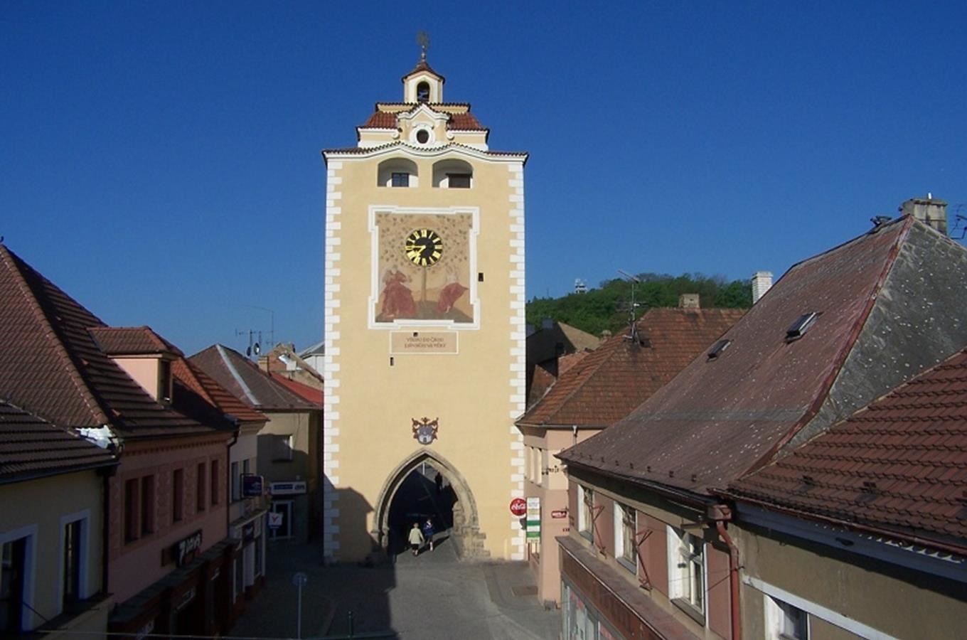 Kudy z nudy - Městské hradby v Berouně