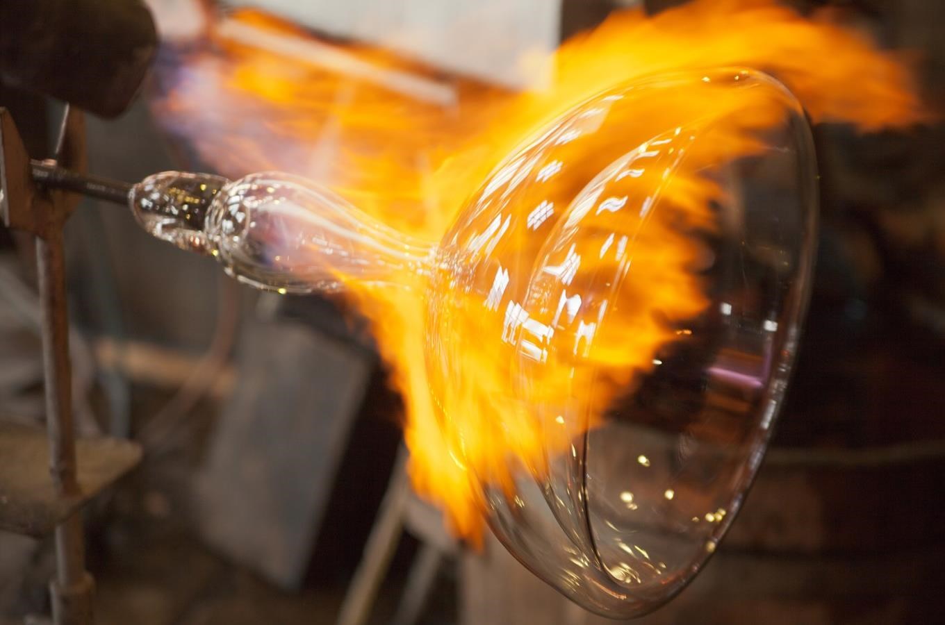 Kudy z nudy - Ajeto Glass Lindava - poznejte práci sklářů opravdu zblízka