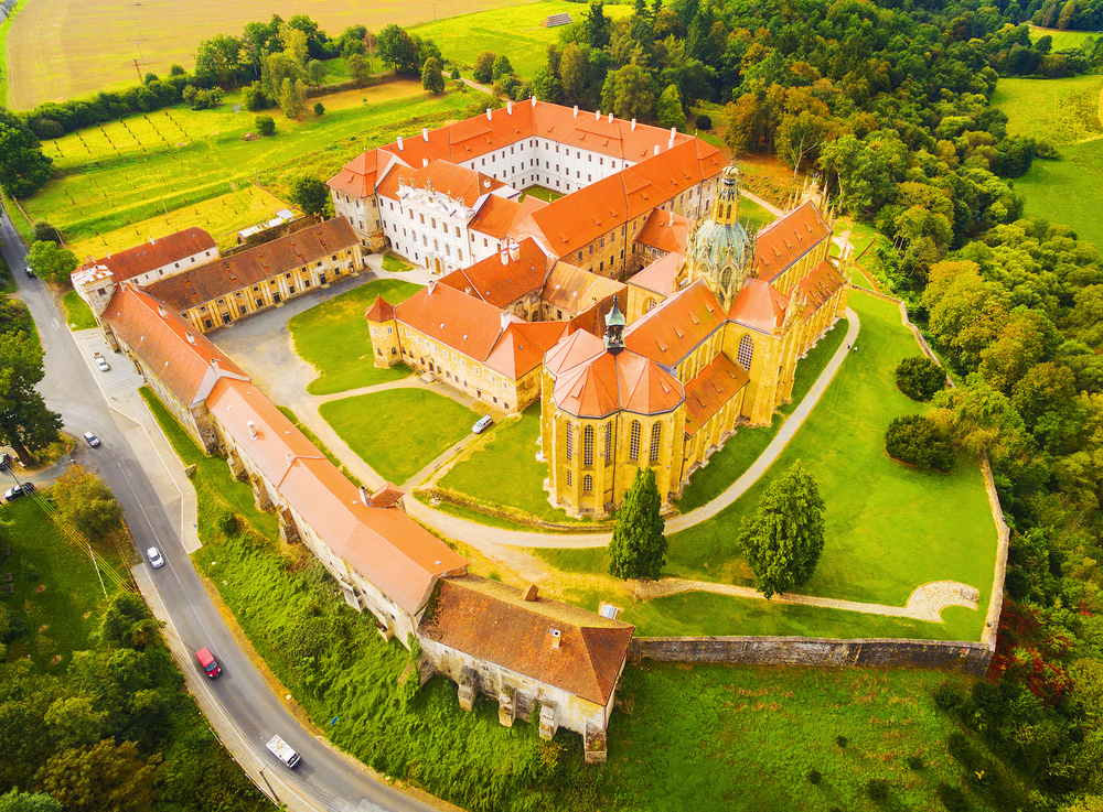 Kudy z nudy - Klášter Kladruby – sídlo benediktinů ve stylu barokní gotiky