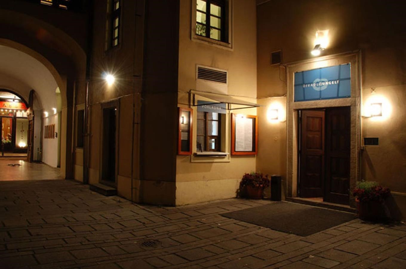 Kudy z nudy - Divadlo Ungelt