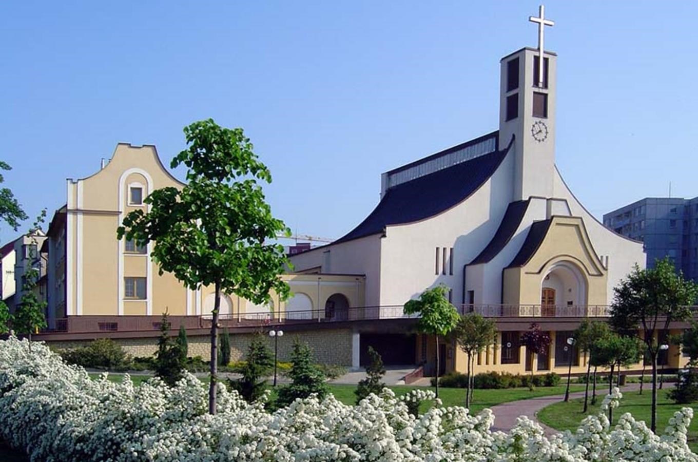 Kudy z nudy - Moderní kostel sv. Vojtěch v Otrokovicích