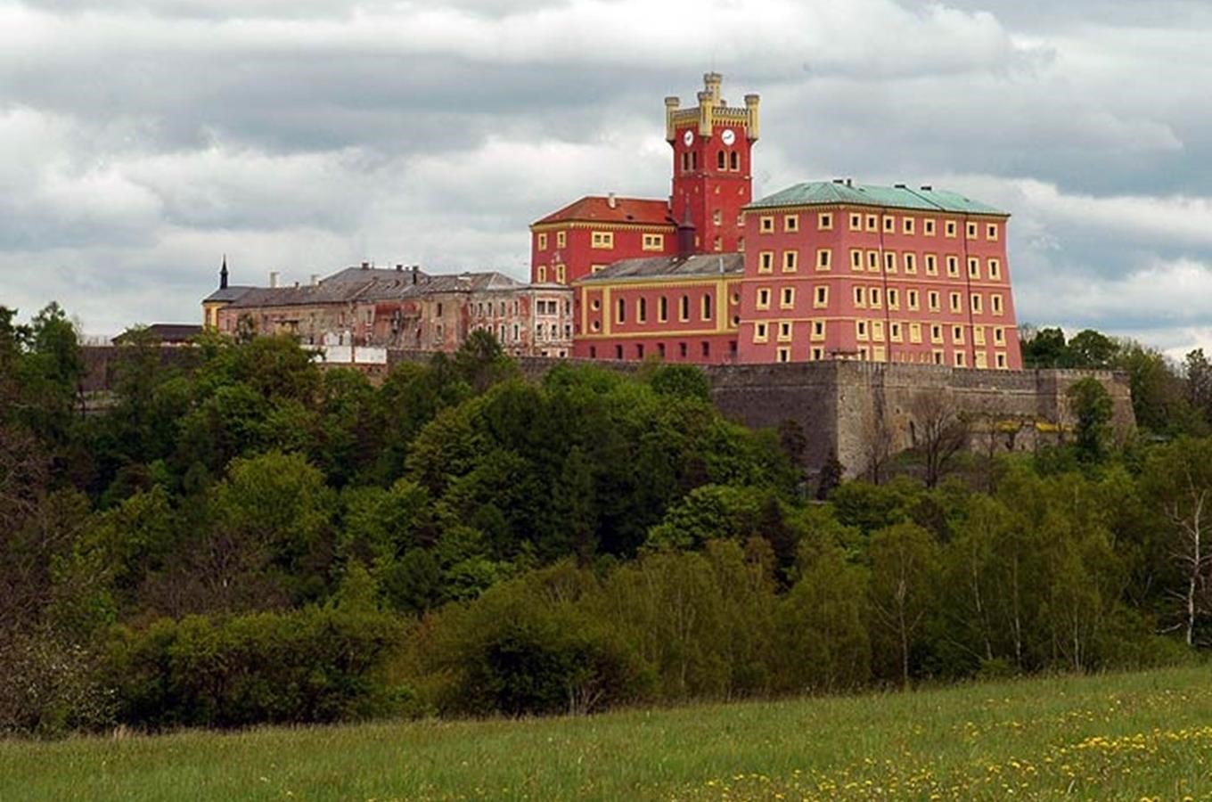 Kudy z nudy - Hrad Mírov - státní věznice