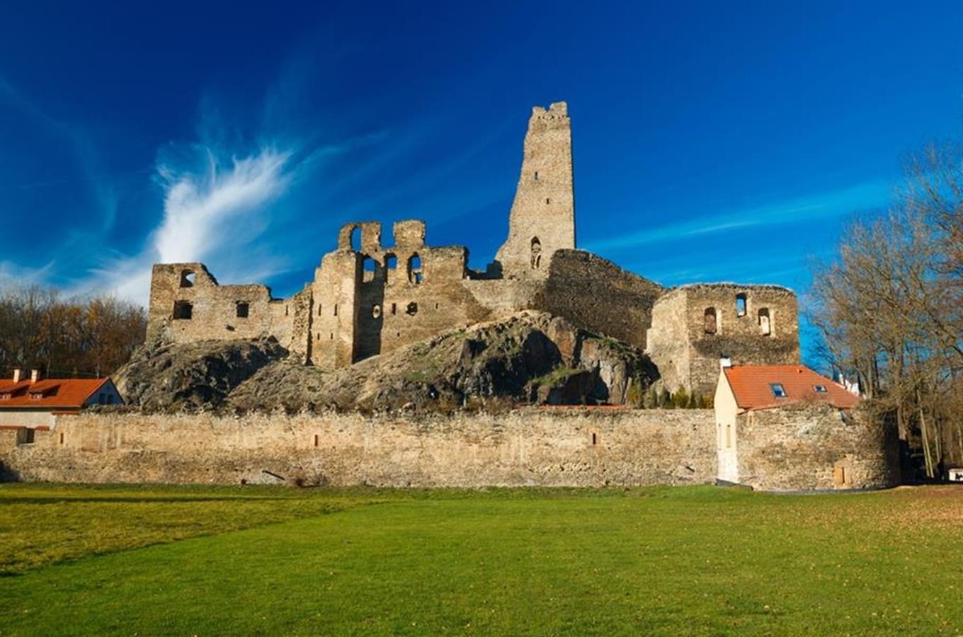 Kudy z nudy - Hrad Okoř se v pátek otevře odvážným turistům