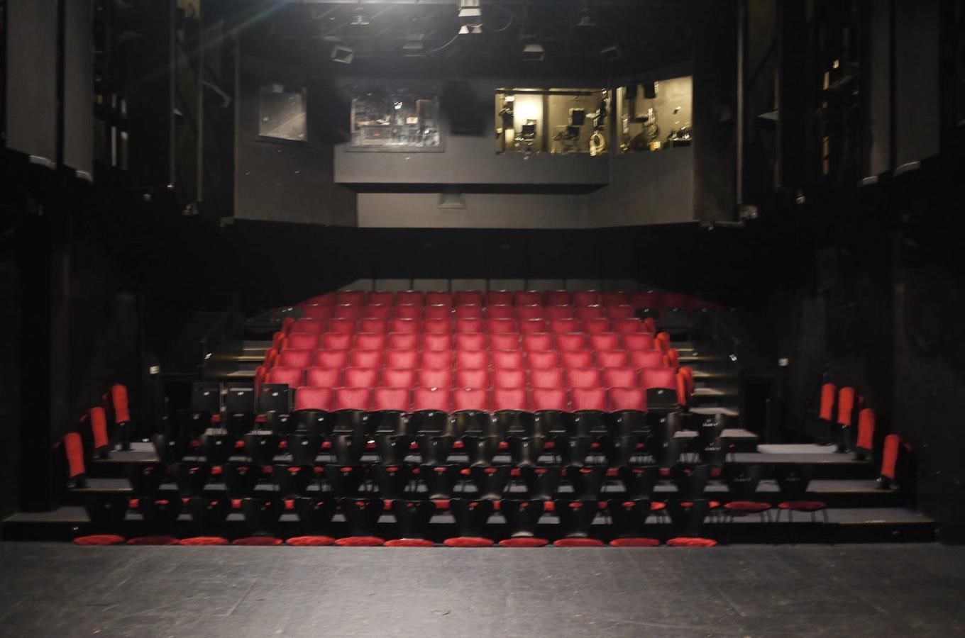 Kudy z nudy - Divadlo v Celetné