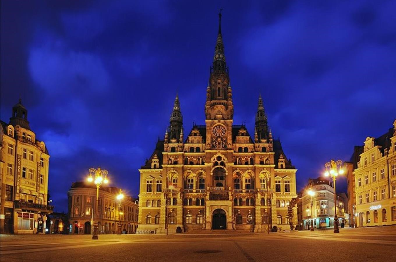 Kudy z nudy - Novorenesanční radnice v Liberci - klenot města pod Ještědem